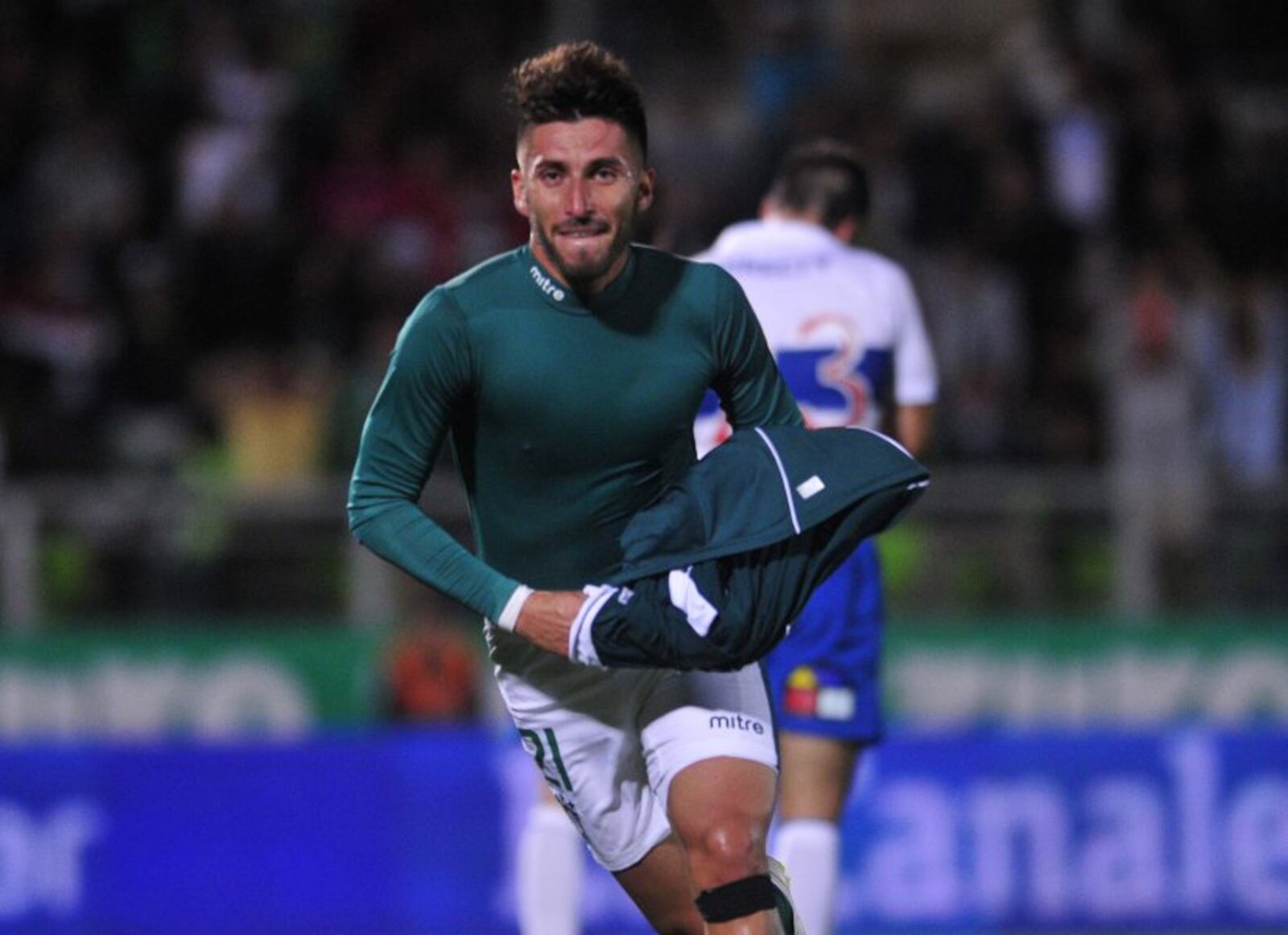 Marco Medel arriesga perderse lo que resta del semestre y con ello la ...