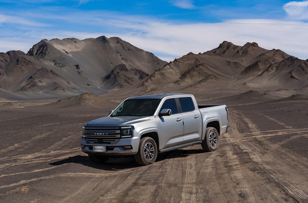 JMC Chile presenta sus nuevas versiones de Grand Avenue y furgones ...