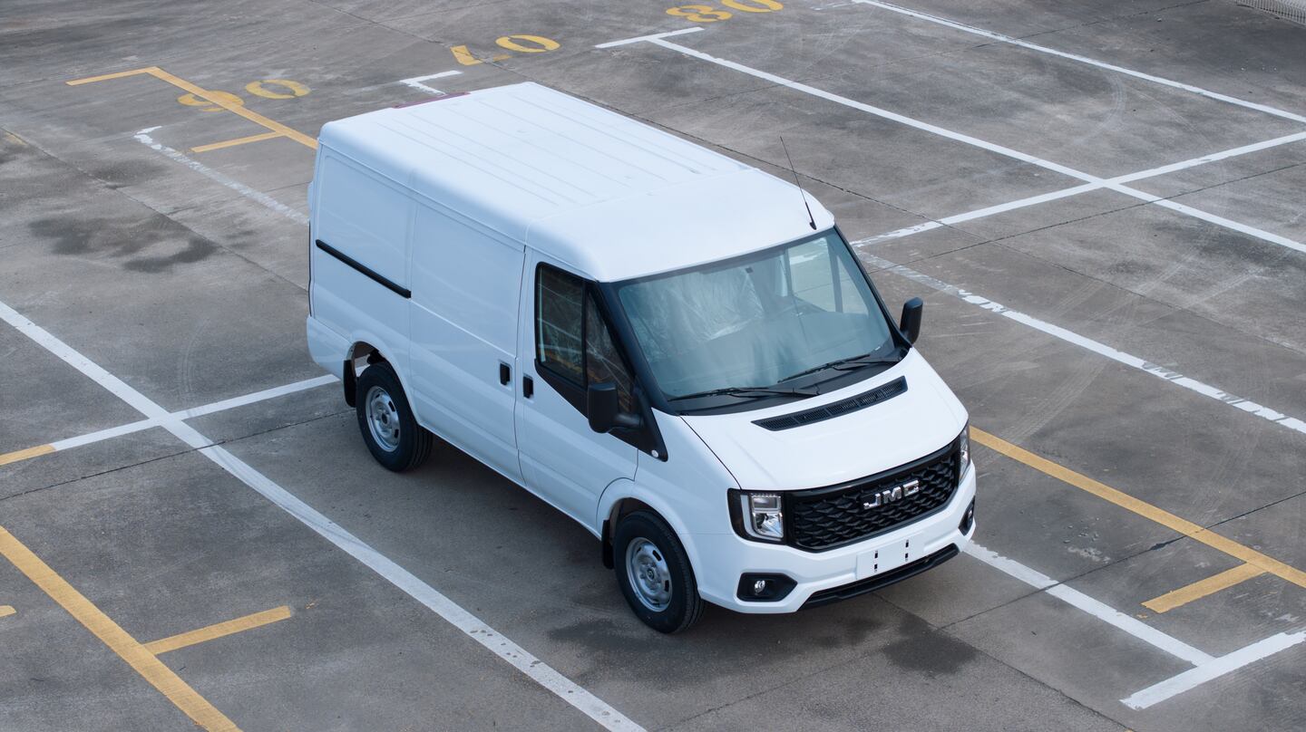 JMC Chile presenta sus nuevas versiones de Grand Avenue y furgones ...