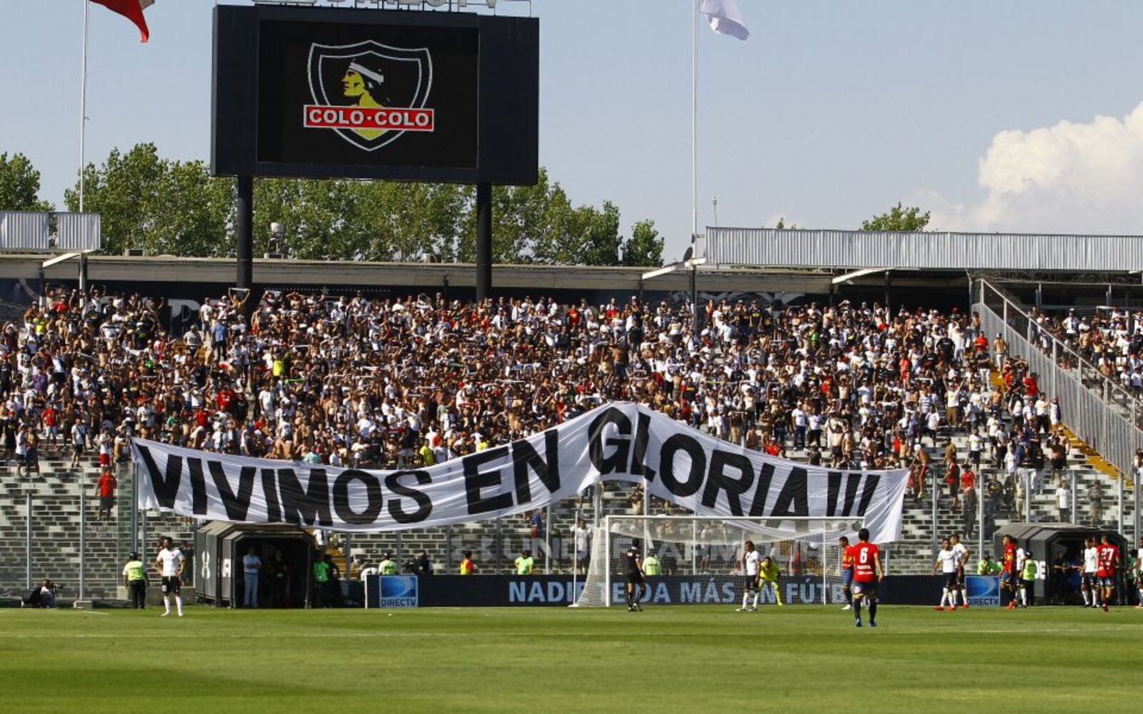 Artificios y humo de color: Los elementos que le permitieron a Colo ...