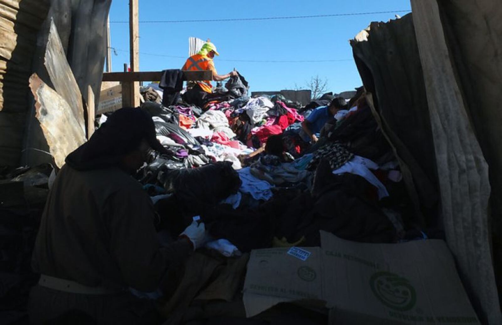 10 camionadas de ropa en mal estado fueron llevadas a vertederos en ...