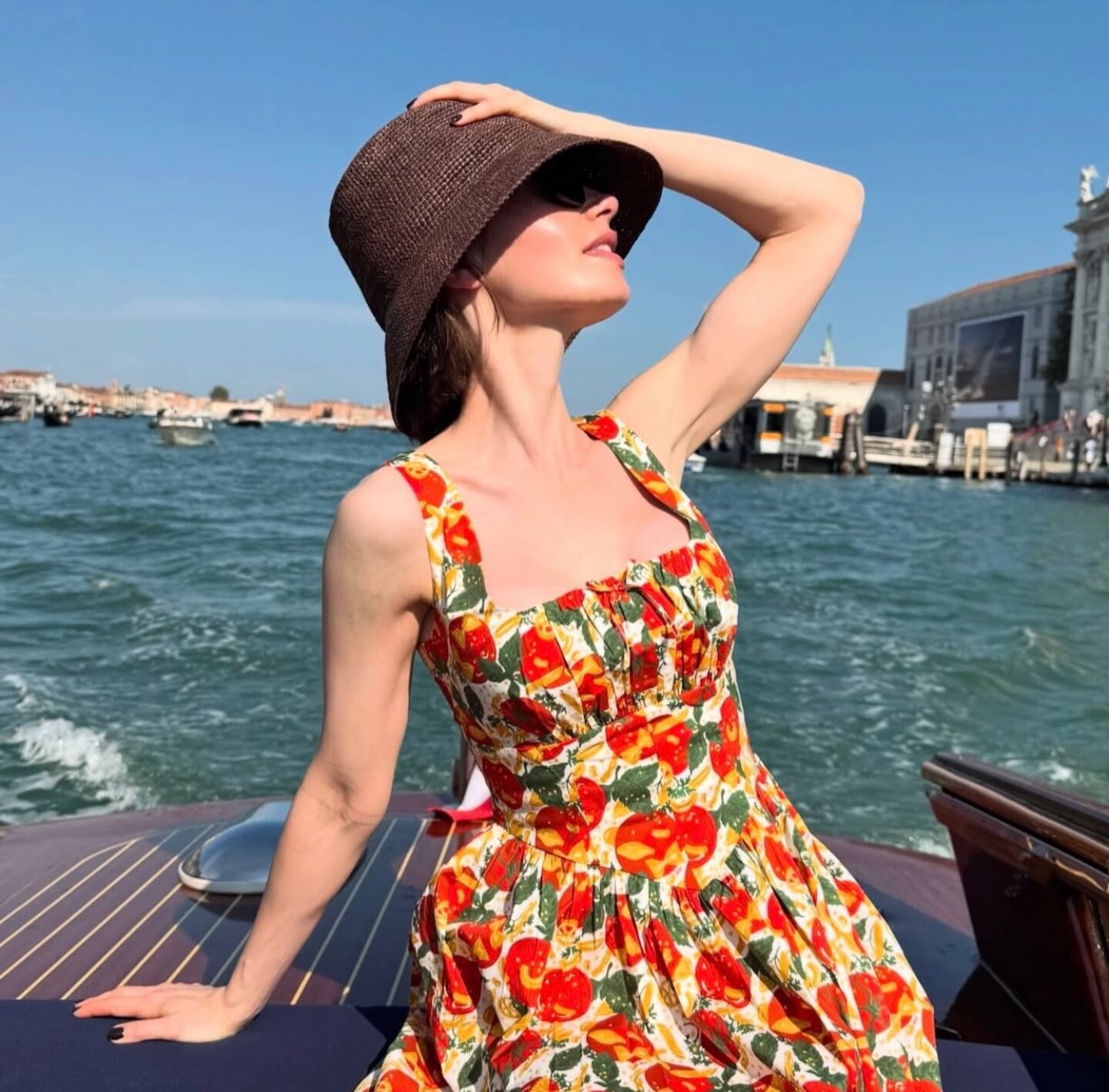 La actriz Lily Collins no ha dejado que su apellido o su familia sean ...