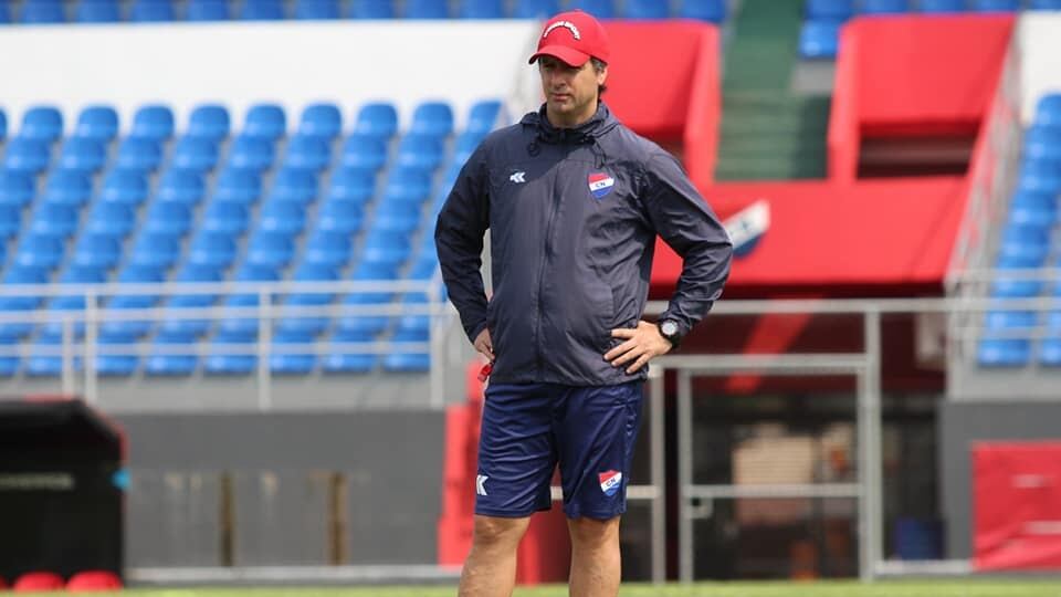 Con un viejo conocido del fútbol chileno como principal candidato: las ... Con un viejo conocido del fútbol chileno como principal candidato: las ...